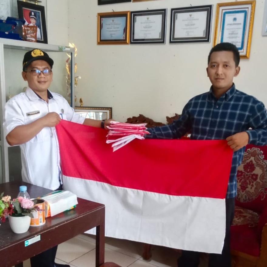 Gerakan Pembagian Bendera Merah Putih Tahun 2024 - Kalurahan Ngargosari